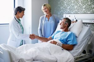 Qué sucede al alta hospitalaria y qué pasos seguir después ...